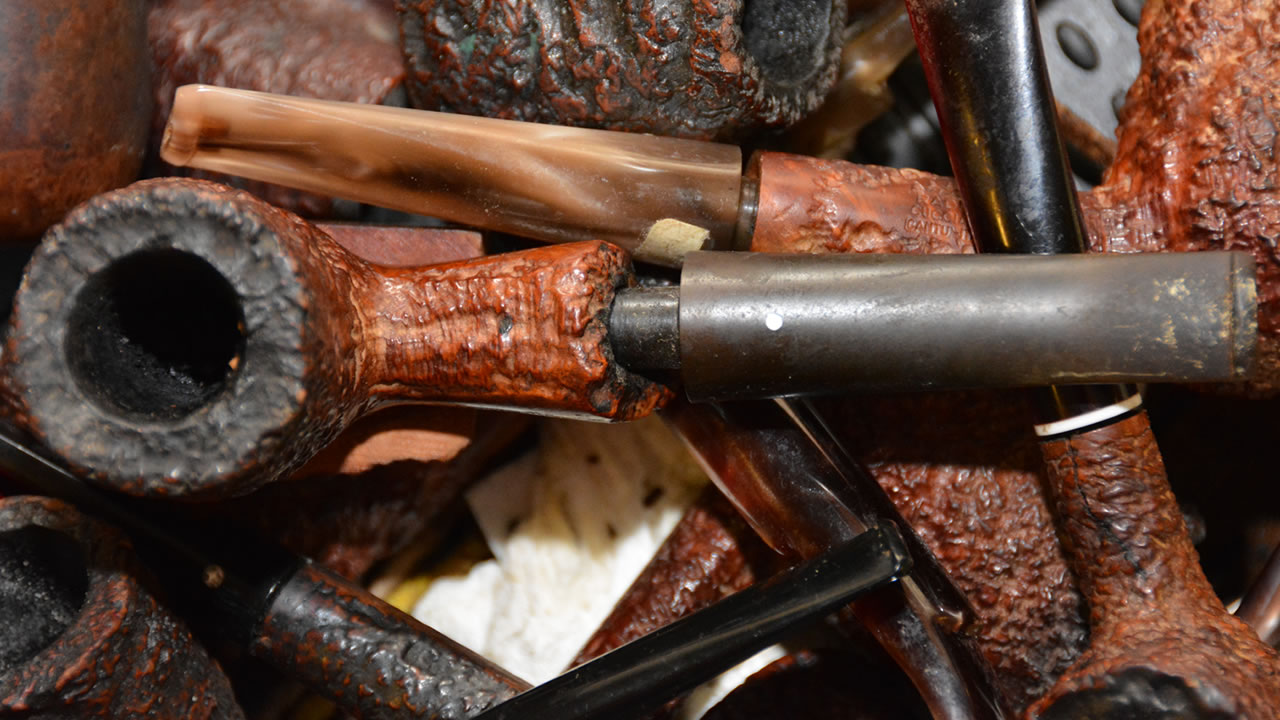 Tobacco Pipes – Pipe Collecting | Attic Treasures Antiques
